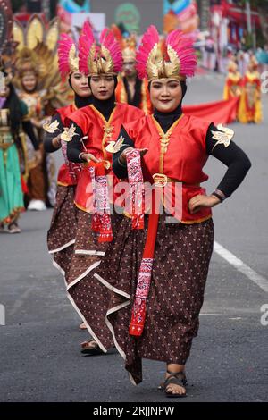 Serimpi dance from Yogyakarta at BEN Carnival. This dance depicts a ...