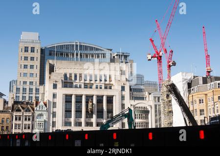 Old Newspaper Building, Fleet Street, London, England Stock Photo - Alamy