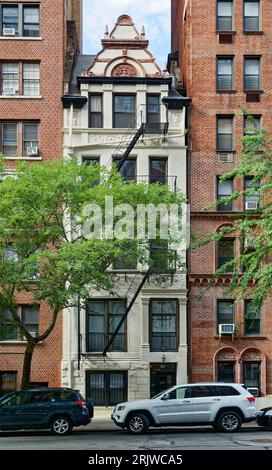 Upper West Side: An 1891 Flemish Revival row house, 330 West 86th ...