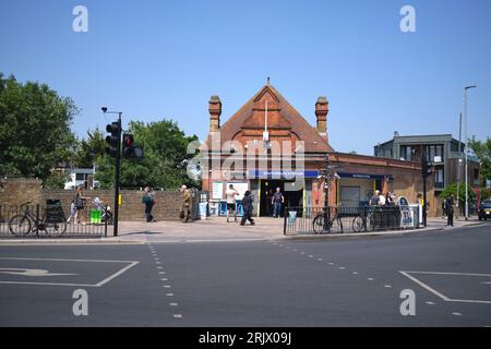 Southfields Underground Station London England UK Stock Photo - Alamy