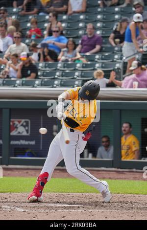 Hunter Feduccia (9) of the Oklahoma City Dodgers leads off second base ...