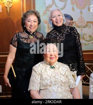 Wellington Koo and wife Stock Photo - Alamy