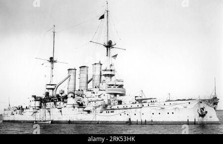 Kaiserliche Marine Einheitslinienschiff Deutschland-Klasse – German ...