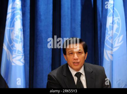 Jan 05, 2009 - New York, NY, USA - Actor STEVE HOWEY and actress SARAH ...