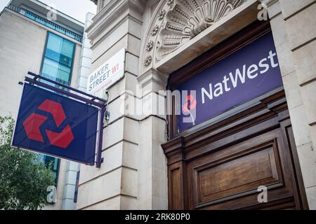 A branch of the Natwest (National Westminster) bank Stock Photo - Alamy