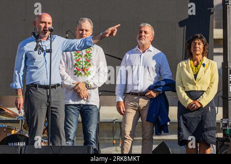 (L-R) The delegate of the Government in Catalonia, Carlos Prieto 06 ...