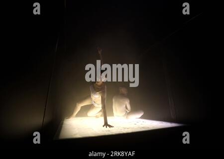 In the Chinese labyrinth Stock Photo - Alamy