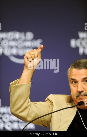 Sept. 14, 2010 - New York, New York, U.S. - TV Azteca reporter INES ...