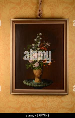 Stilleven met vaas met bloemen 1885 by Dirk Weeshoff Stock Photo - Alamy