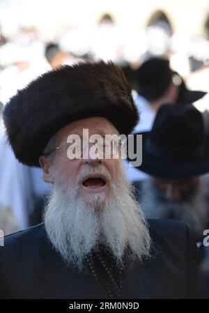A 28 year-old Orthodox Jewish mother shows off her 3 day-old baby ...