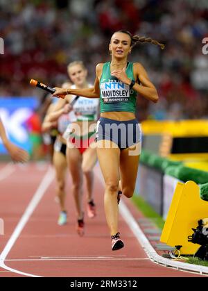 Ireland's Sharlene Mawdsley (centre) competes in the Women's 400 Metres ...