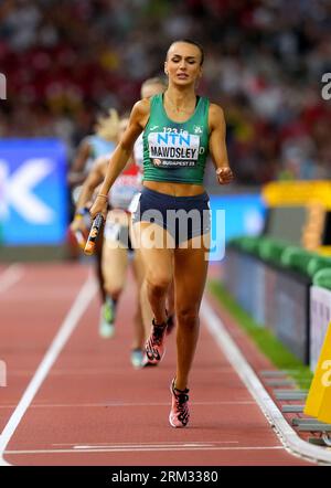 Ireland's Sharlene Mawdsley (centre) competes in the Women's 400 Metres ...