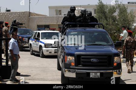 police car in Amman Jordan Stock Photo - Alamy