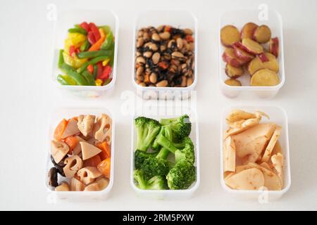 Side dish packed in tapper Stock Photo - Alamy