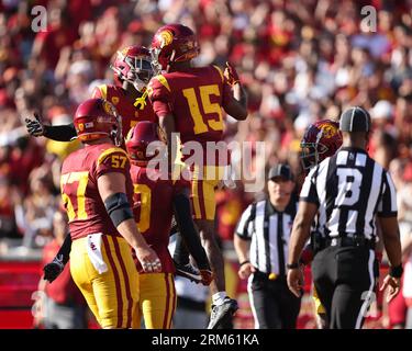Southern California wide receiver Dorian Singer (15) in the first half ...