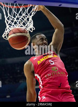 Manila, Philippines. 27th Aug, 2023. Dimitri Maconda (R) of Angola ...