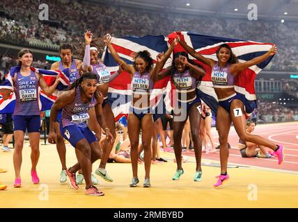 Great Britain's Nicole Yeargin finishing in 6th during the Women's 4 x ...