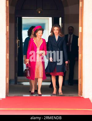 Amman, Jordanien. 15th Nov, 2022. Queen Rania of Jordan with King Carl ...