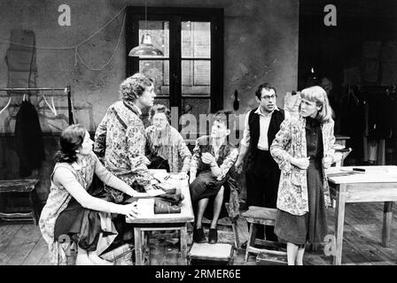 l-r: Lynn Farleigh (Simone), Jennifer Piercey (Giselle), Matyelok Gibbs ...