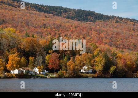 House by Lake Elmore, Vermont, USA Stock Photo - Alamy