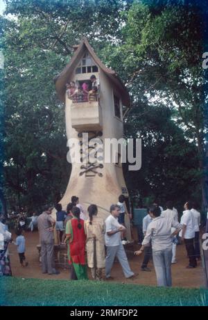 Kamla Nehru Park “Built in 1952, Kamla Nehru Park (Also called 'Old ...