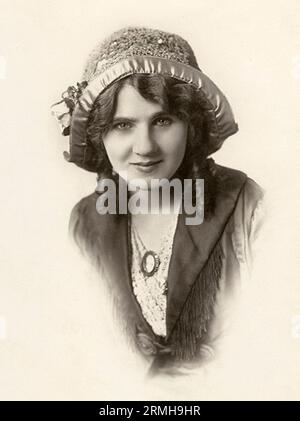FLORENCE LAWRENCE (1886-1938) Canadian-American stage and film actress ...