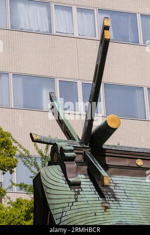 Roof of a Shinto shrine showing chigi and katsuogi Stock Photo - Alamy