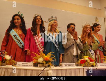 (L-R) Rouble Nagi Art Foundation and Studio Saksham head Rouble Nagi ...