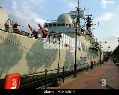 HMS Cardiff Type 42 Destroyer berthed in Cardiff Docks 2005, Port visit ...
