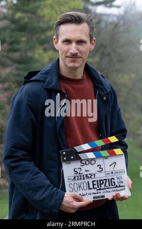 Leipzig, Germany. 18th Apr, 2023. Actors Johannes Hendrik Langer as ...