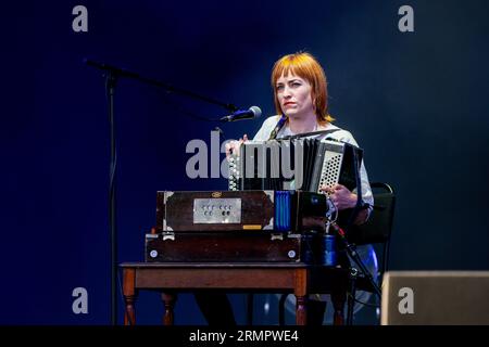 Radie Peat of Irish Folk band LANKUM on Mountain Stage at Green Man ...