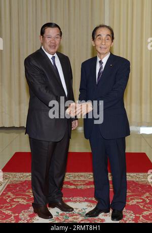 PHNOM PENH, Cambodia - Japanese Prime Minister Yoshihiko Noda (L front ...