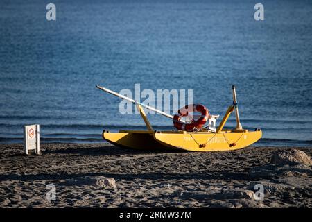 Italian lifeguard rescue rowboat Rimini beach Stock Photo - Alamy