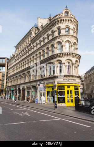 Snappy Snaps, Albert Buildings, Queen Victoria St, London, EC4, England ...