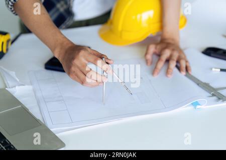 Engineer are planning a structure sketch with circular tools. Complete ...