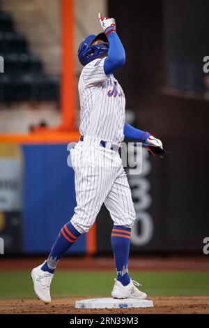 Texas Rangers' Brandon Nimmo in action during a baseball game against ...