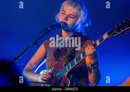Singer Clara FT of Mary In The Junkyard on the Rising Stage at Green ...