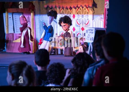 (160626) -- CAIRO, June 25, 2016 -- Egyptian actors perform the puppet ...