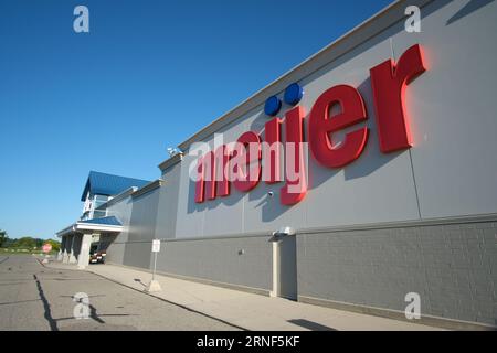 Meijer supermarket sign in Davison Michigan Stock Photo - Alamy