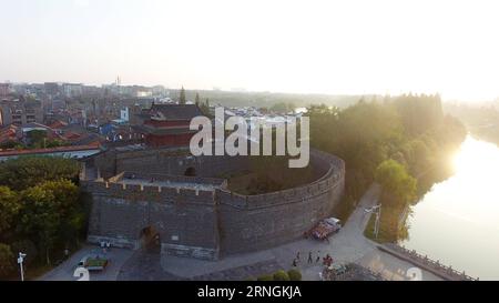 the city walls of Jingzhou hubei province China Stock Photo - Alamy