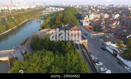 the city walls of Jingzhou hubei province China Stock Photo - Alamy