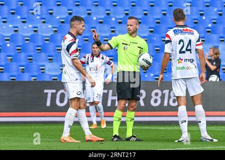 Deinze, Belgium. 02nd Sep, 2023. referee Anthony Letellier pictured ...
