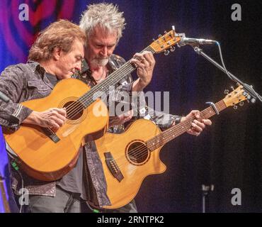 Peter Howarth Singer of the Band Hollies, Pete Lincoln, Frontman from ...
