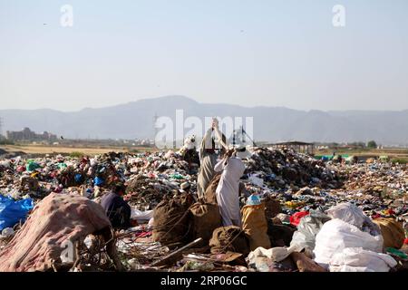Garbage dump in Islamabad, Pakistan Stock Photo - Alamy