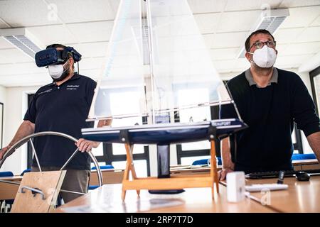 Virtual learning of practical situations at Sailing Island in ...