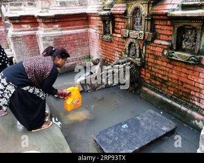 (190322) -- KATHMANDU, March 22, 2019 -- A Nepalese waits with empty ...