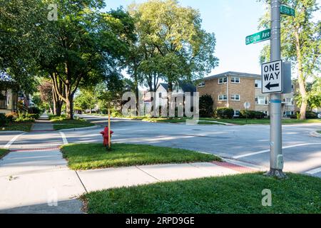 Sub urban street in Chicago Stock Photo - Alamy