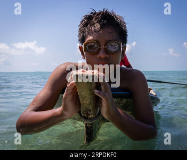 Faces of sea gypsies Semporna Sabah Stock Photo - Alamy