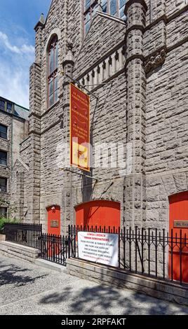 Upper West Side: Holy Name of Jesus Roman Catholic Church, a granite ...