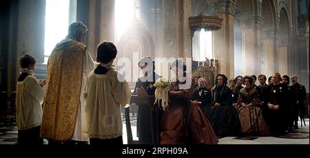 ELIZABETH OLSEN, OSCAR ISAAC, IN SECRET, 2013 Stock Photo - Alamy